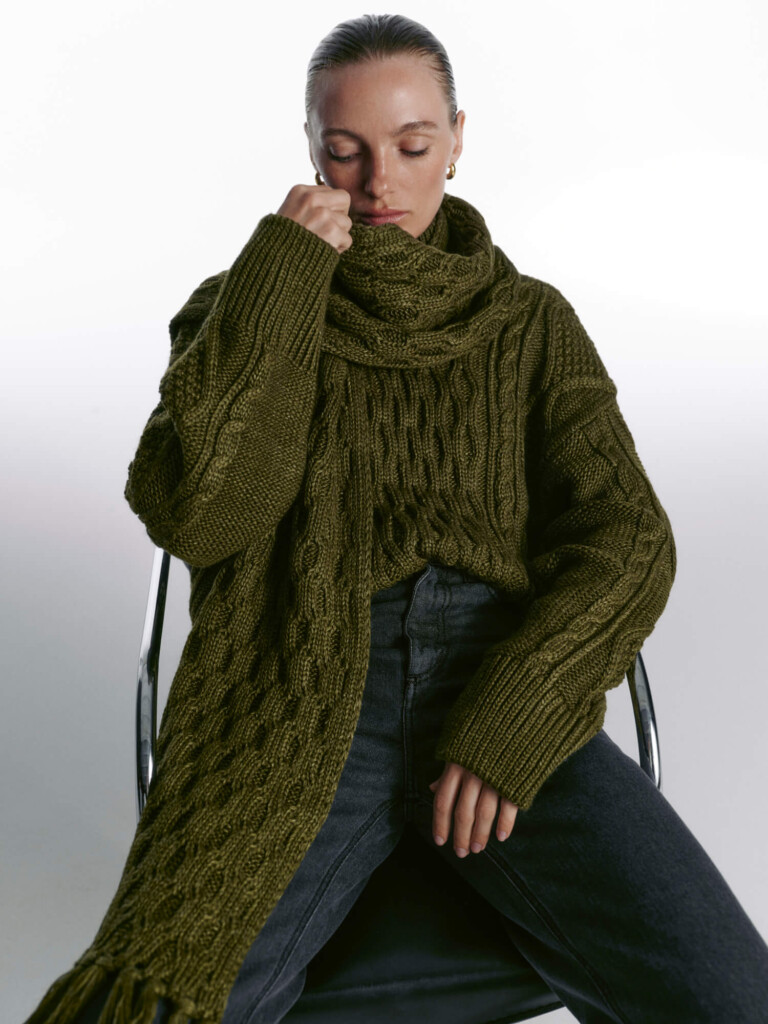 Cветр STORMI O.TAJE